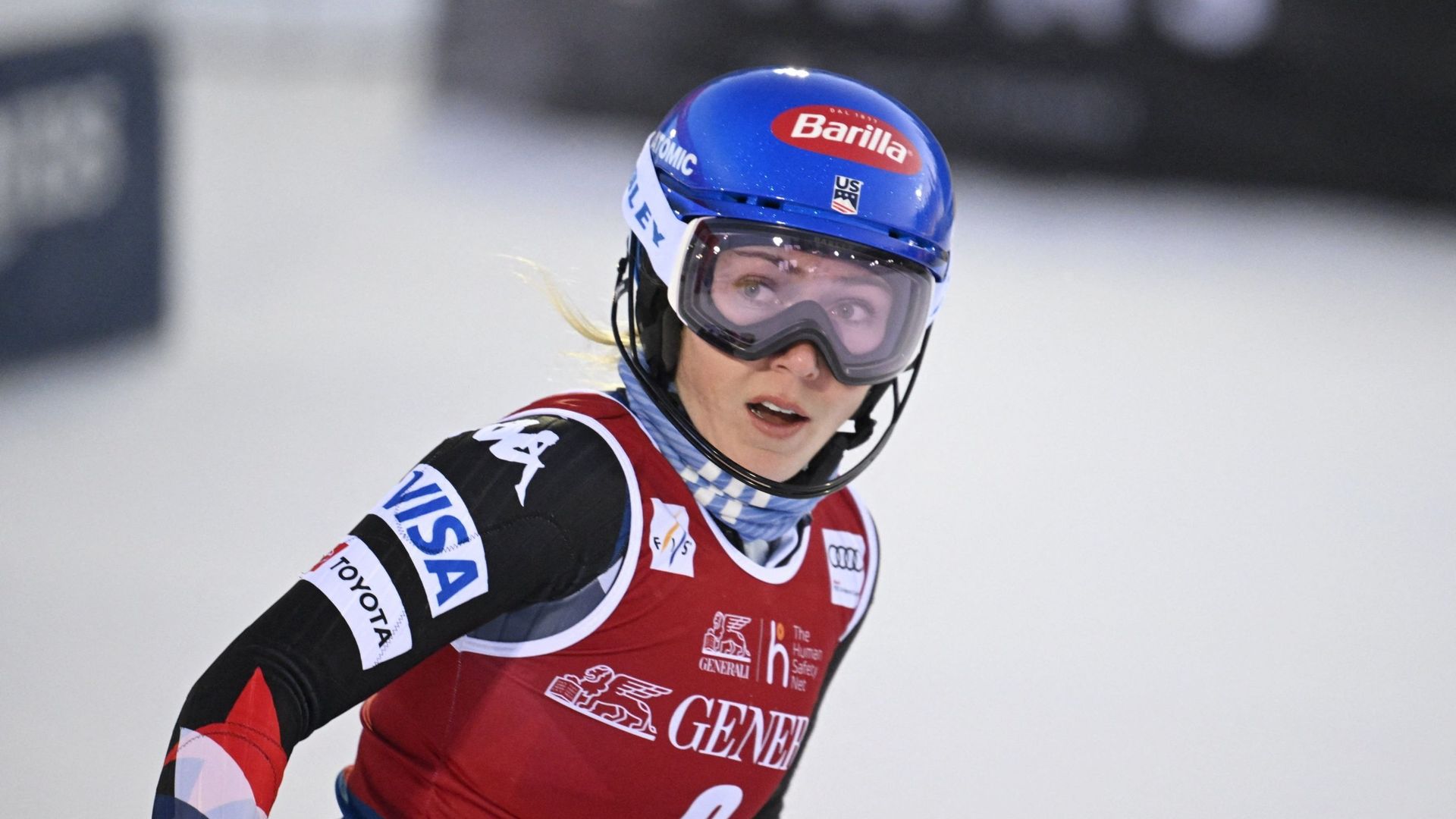 Slalom Géant Mikaela Shiffrin signe sa e victoire en Coupe du monde et talonne la légende