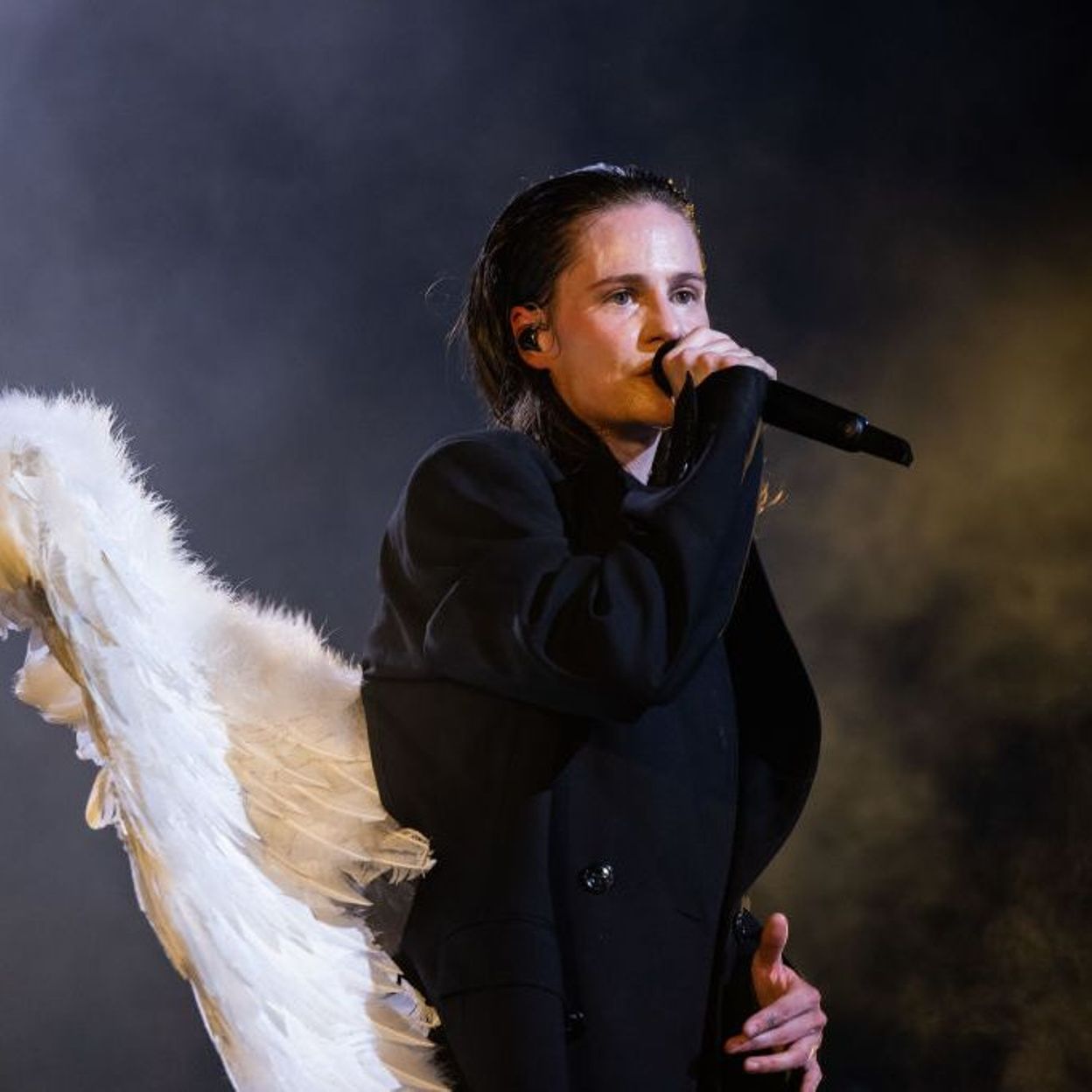 'Paranoïa, Angels, True Love' de Christine and the Queens : un album ...