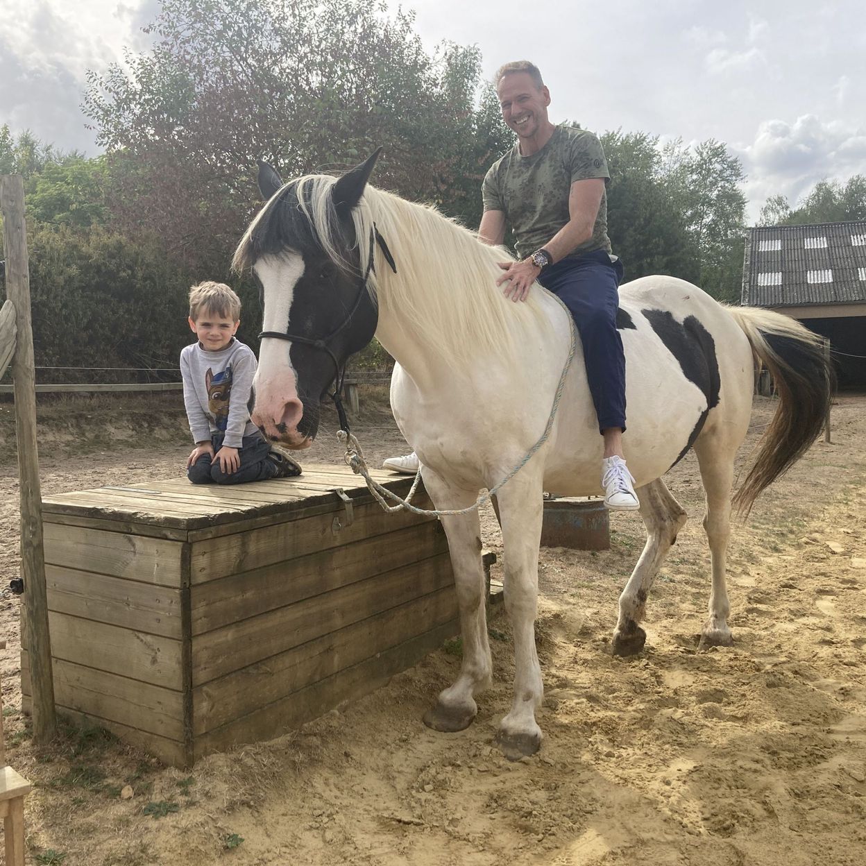 On a testé pour vous la Ferme équestre de Louvain-la-Neuve - RTBF Actus