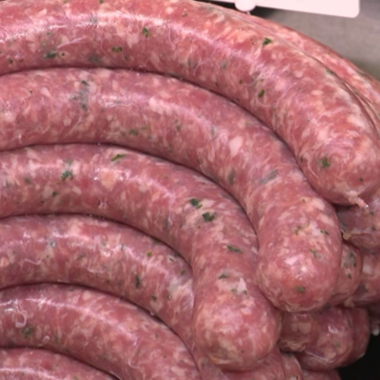Quand les boyaux de nos saucisses font le tour du monde - RTBF Actus
