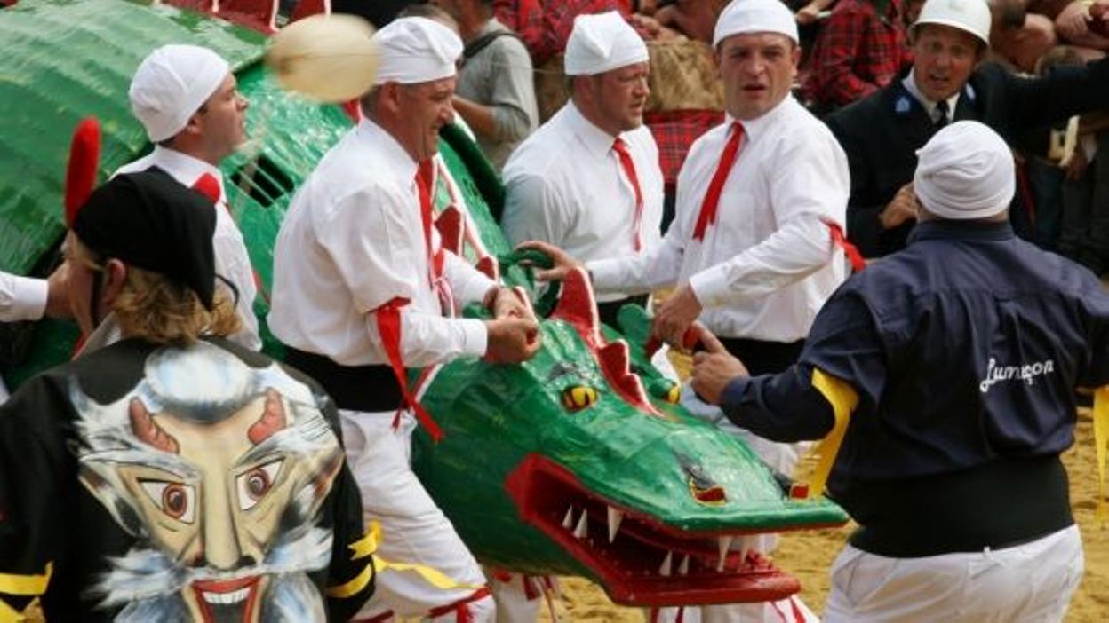 Mons: le Doudou a officiellement commencé - RTBF Actus