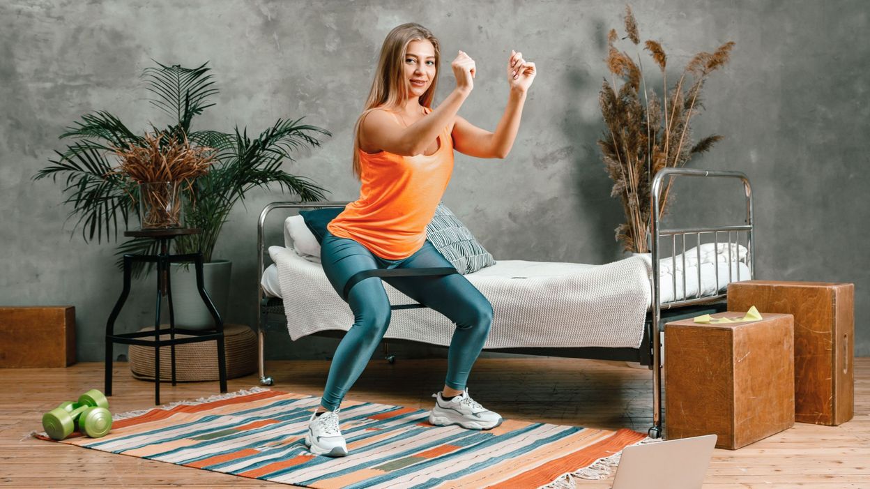 3 exercices de musculation pour débutant à faire à la maison - RTBF Actus