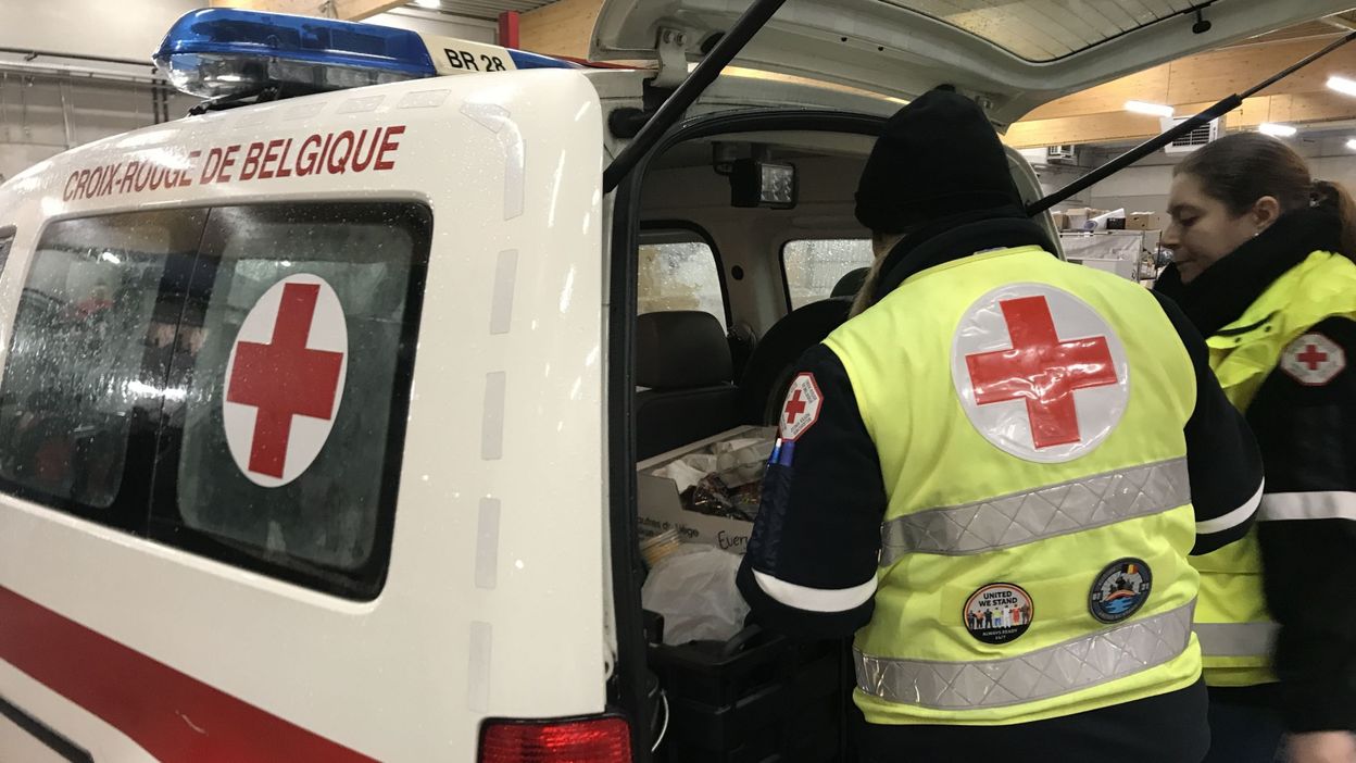 La Croix-Rouge au secours des sans-abris - RTBF Actus
