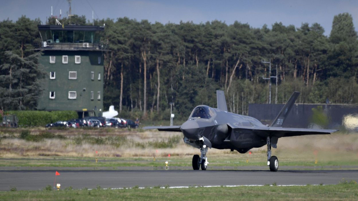 Les deux premiers F-35 seront livrés à la Belgique avec au moins six ...