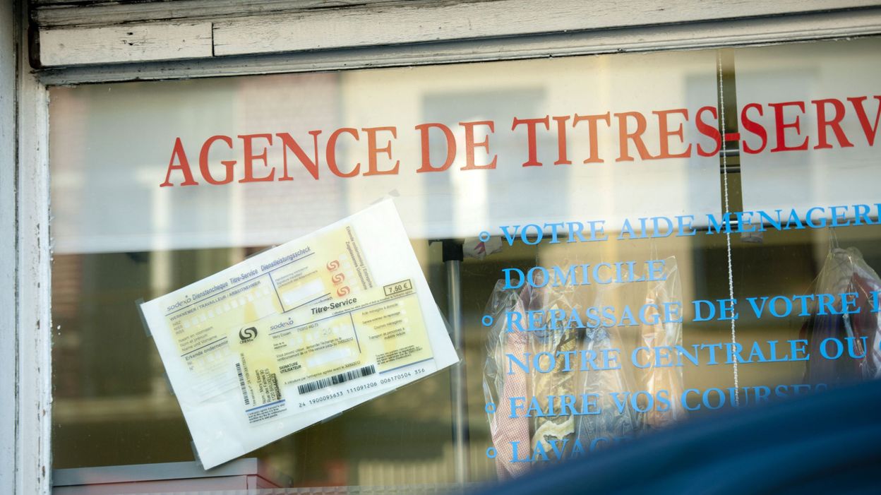 Faut-il augmenter le prix des titres-services ? - RTBF Actus