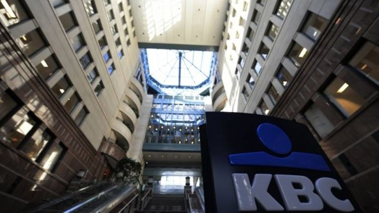 Le gouvernement à nouveau au secours de la KBC - RTBF Actus