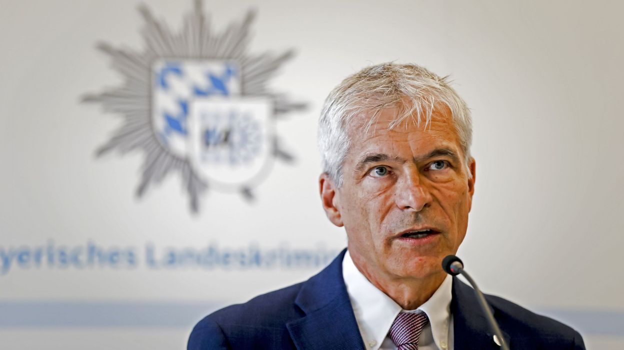 Près de 1400 suspects, 1,8 million d’utilisateurs : Europol démantèle ... Près de 1400 suspects, 1,8 million d’utilisateurs : Europol démantèle ...