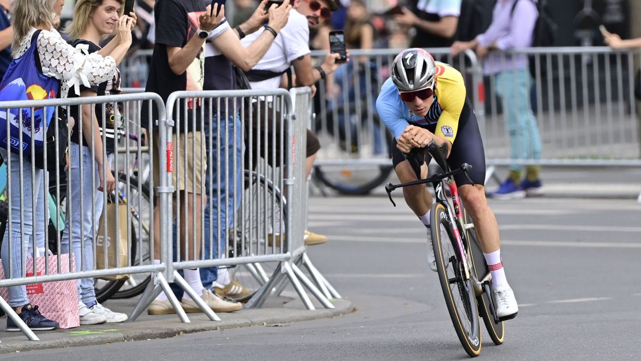 Un Evenepoel en or massif conserve son titre de champion du monde du contre-la-montre - RTBF Actus