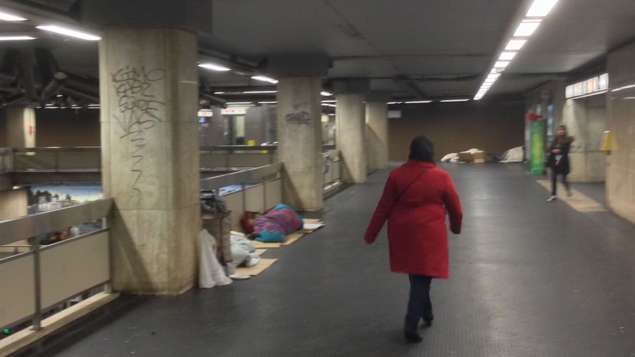 La station de métro Bourse attend une rénovation d'urgence - RTBF Actus