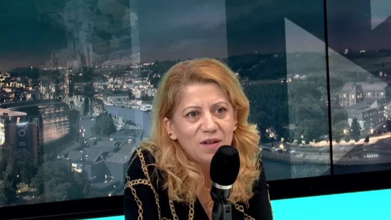 Lailuma Sadid, journaliste afghane en exil : 'Toute aide vers ce pays bénéficie aux talibans, le ...