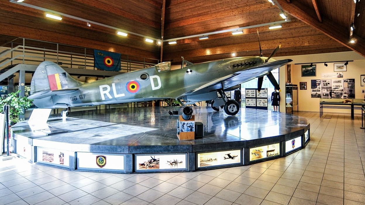 Un nouveau 'patron' à la base aérienne de Florennes, le colonel Cédric ...