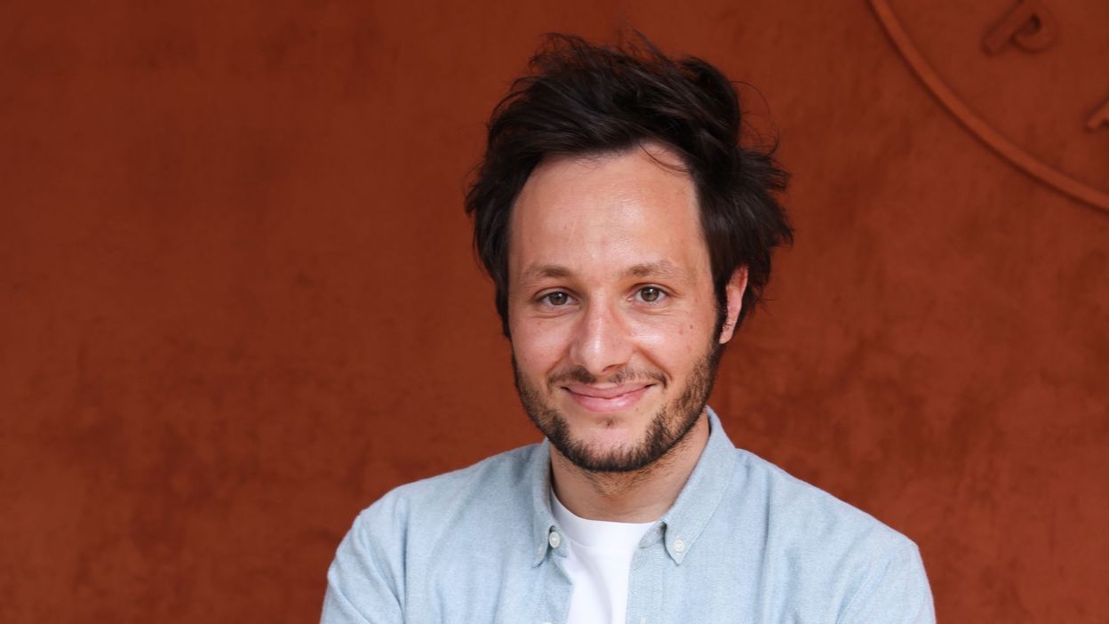 Vianney dévoile son nouveau single 'Keep it simple' en duo avec Mika ...