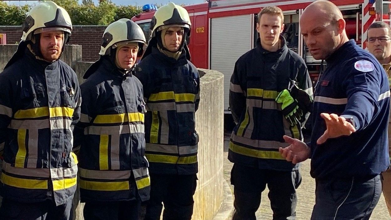 Alice, 22 ans, première pompière volontaire à la zone de secours de ...