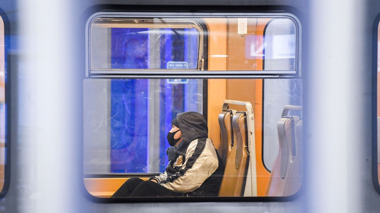 Abonnement STIB à 12 euros pour les moins de 18 ans : 40% d’abonnements ...