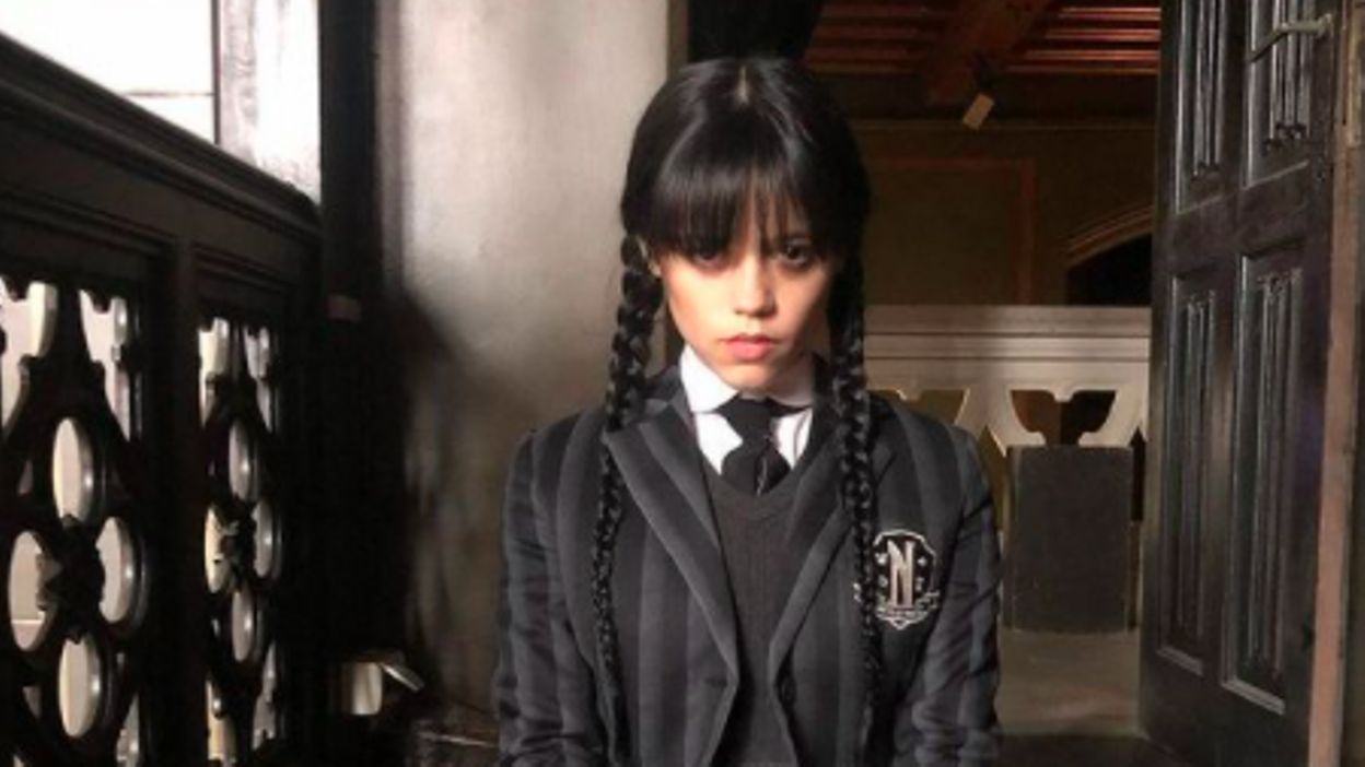 Ballades classiques sous le violoncelle de Wednesday Addams - RTBF Actus