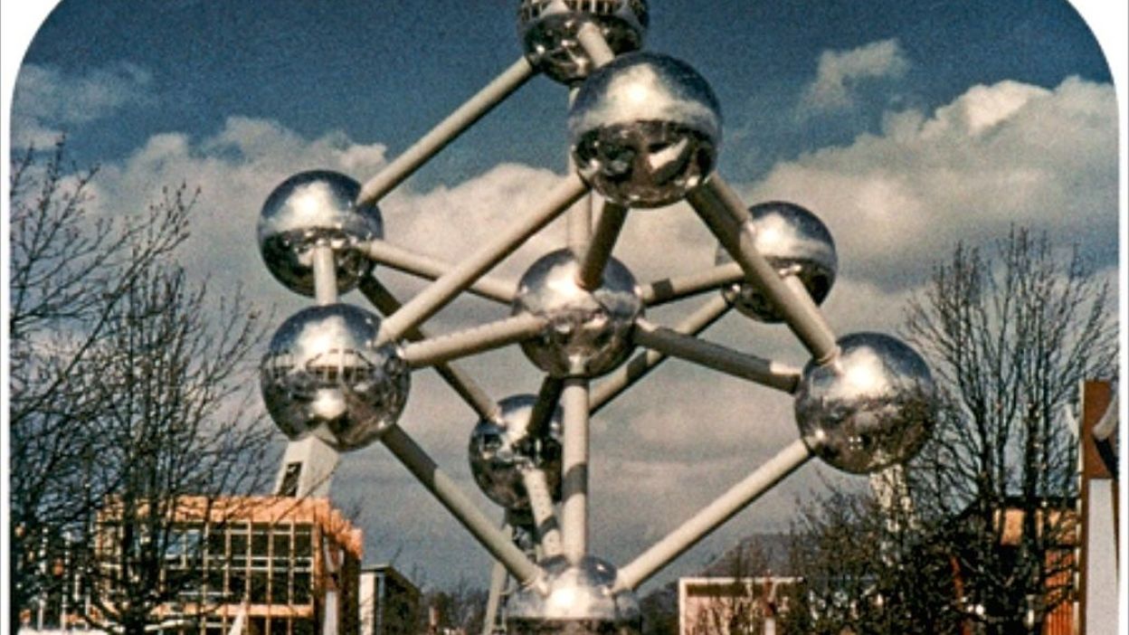 Découvre le super Design Museum Brussels à l'Atomium avec AUVIO KIDS ...