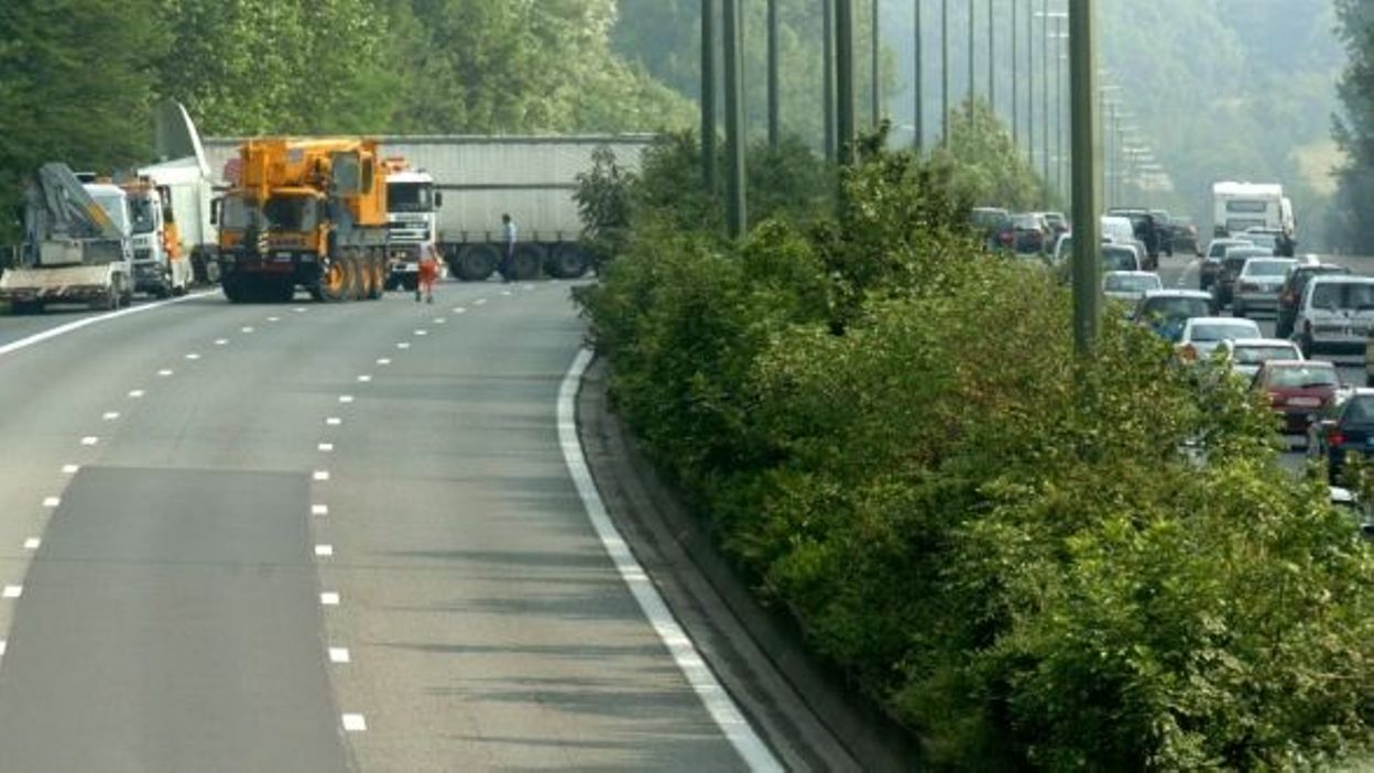 On roule à nouveau sur la E411 vers Namur - RTBF Actus
