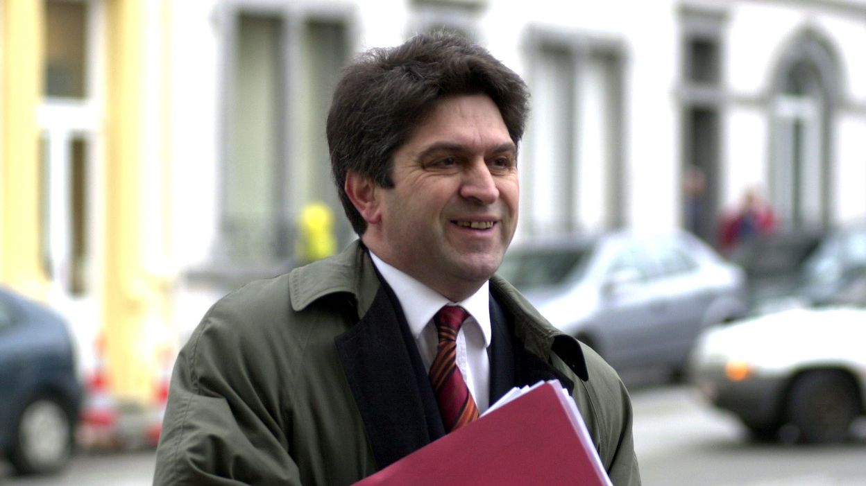 Bruno Dayez, avocat de Dutroux: 'La perpétuité est une peine de mort à ...