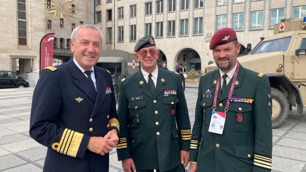 Du labo au champ de bataille : des médecins militaires du monde entier ...