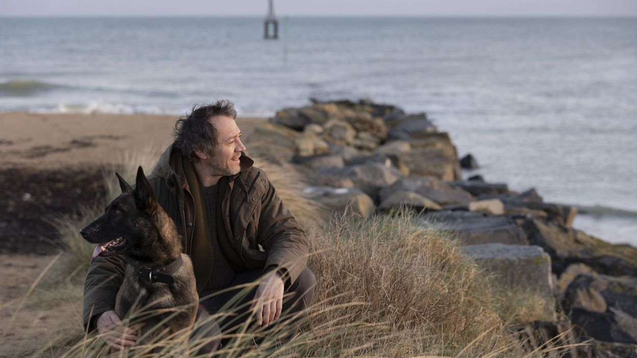 Bruno Debrandt : nouveau visage de la série 'Le Voyageur' - RTBF Actus