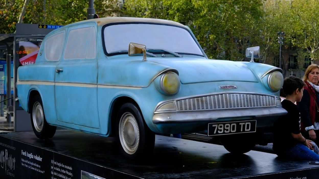 La voiture d’Harry Potter au musée de l’abbaye de Stavelot - RTBF Actus