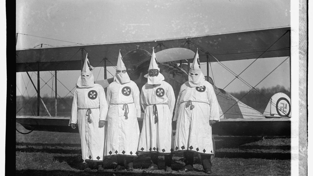 Un 'Retour aux sources' consacré au Ku Klux Klan, le plus ancien groupe ...
