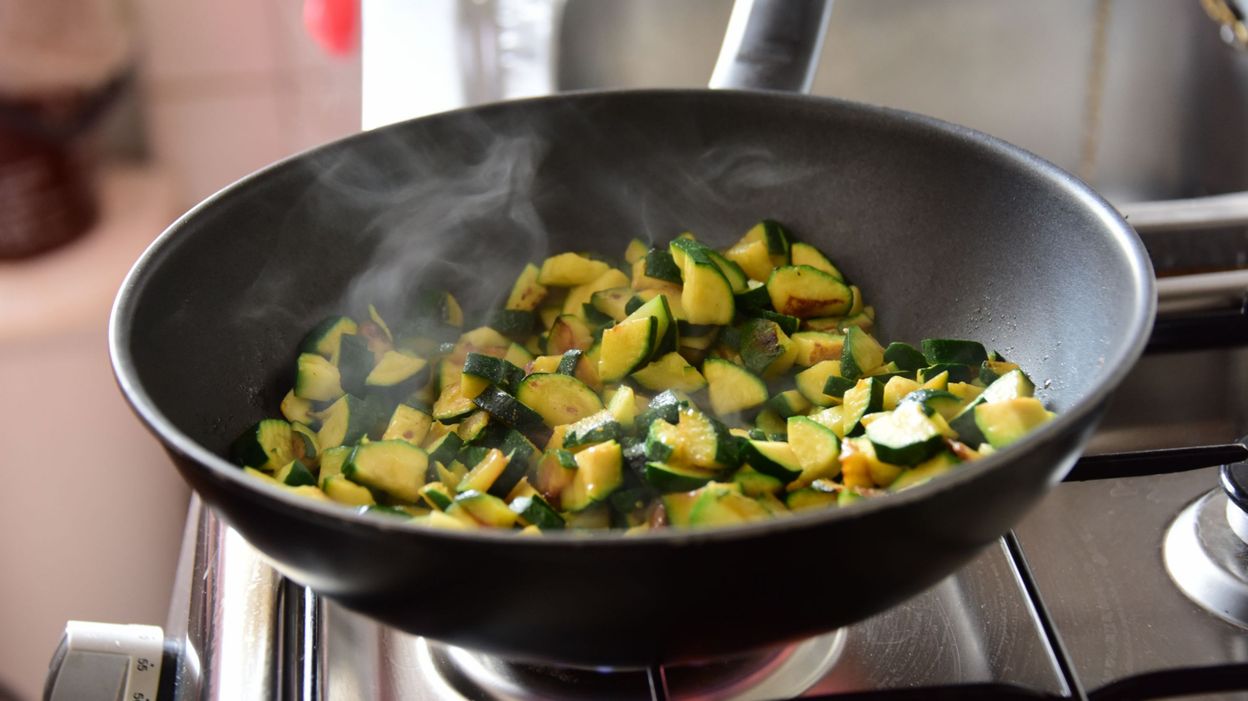 Les côtés positifs et négatifs de la cuisson pour le corps - RTBF Actus