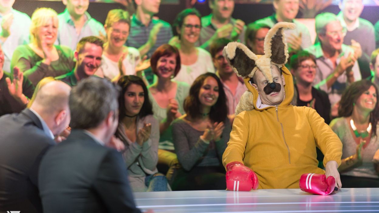 Walikiki, la mascotte de Walibi sur le plateau du Grand Cactus ! - RTBF ...