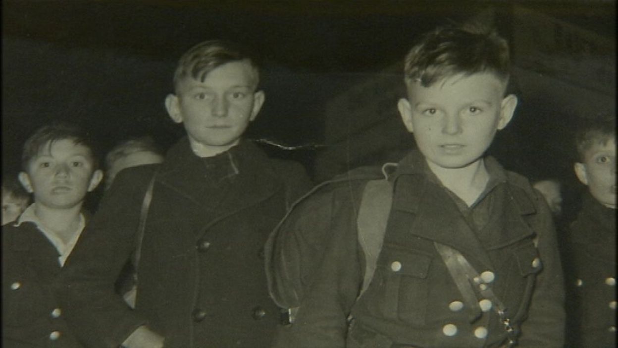 Les photos oubliées de REX, un retour aux heures noires de la ...