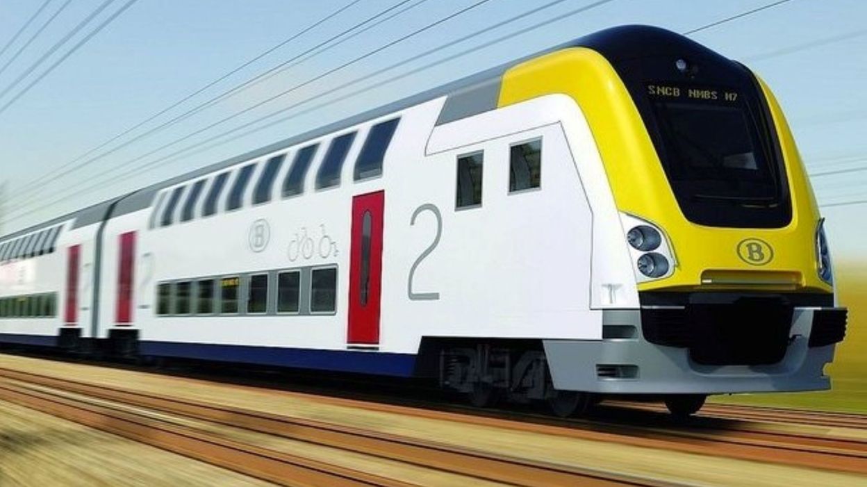 Des bus à la place des trains sur la ligne Dinant-Houyet - RTBF Actus