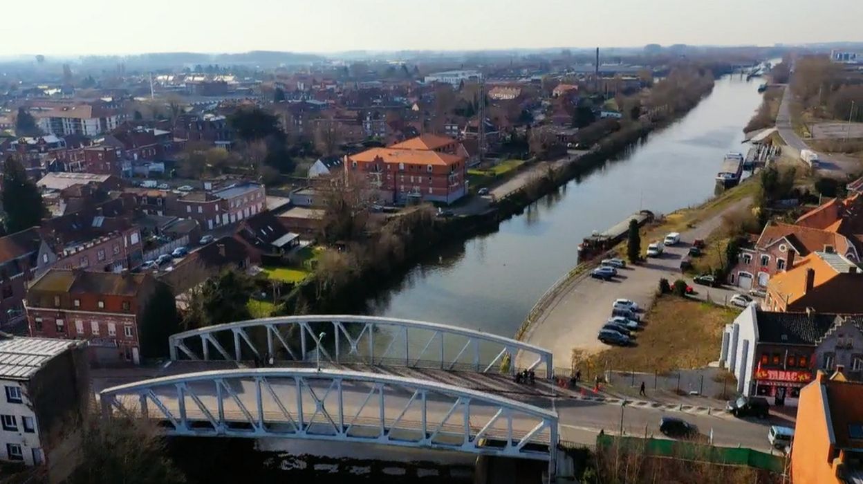 Comines, un petit bout de Wallonie qui vaut le détour ! - RTBF Actus