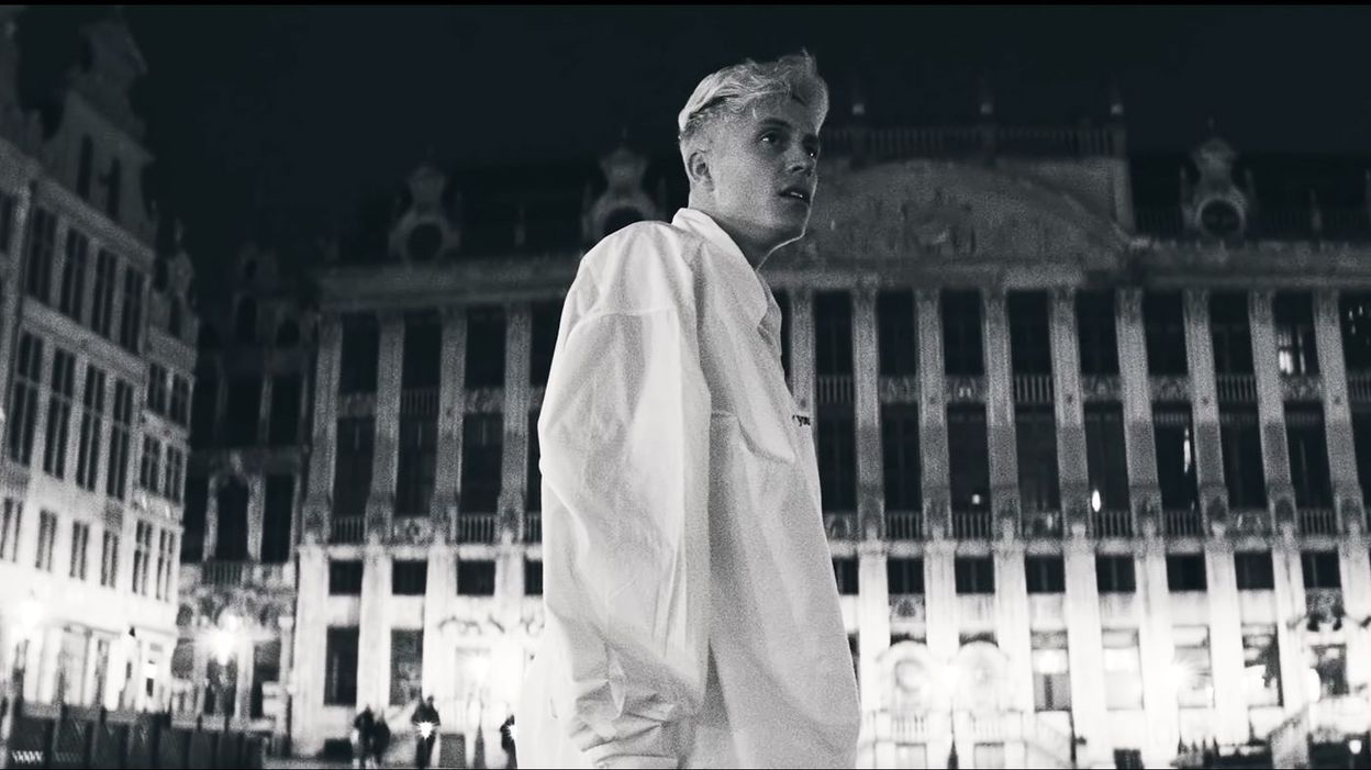 Loïc Nottet revisite plein d'époques différentes dans un éblouissant ...