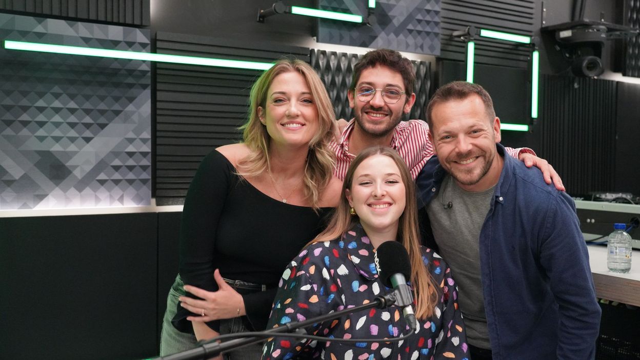 Santa, artiste française amoureuse de la Belgique, sort son album solo ...