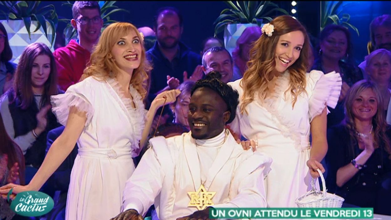 Le Gourou Raël, fondateur et leader du mouvement raëlien, en interview ...