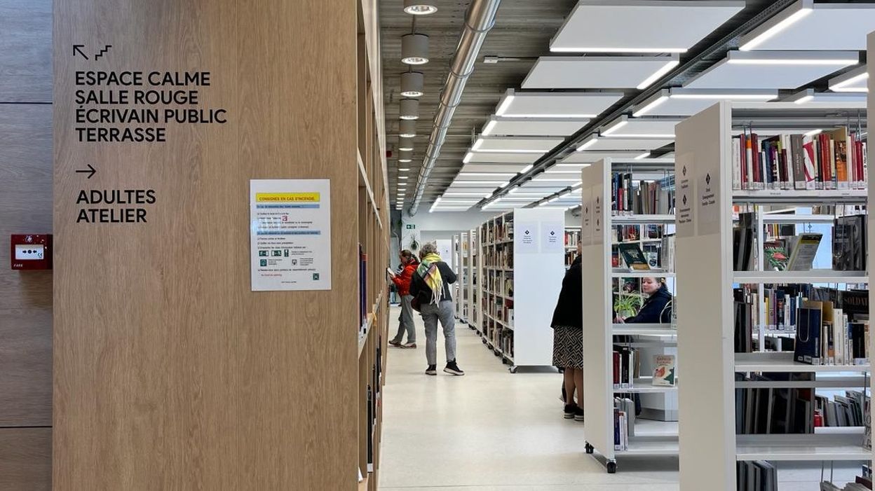 La plus grande bibliothèque du Hainaut a ouvert ses portes - RTBF Actus
