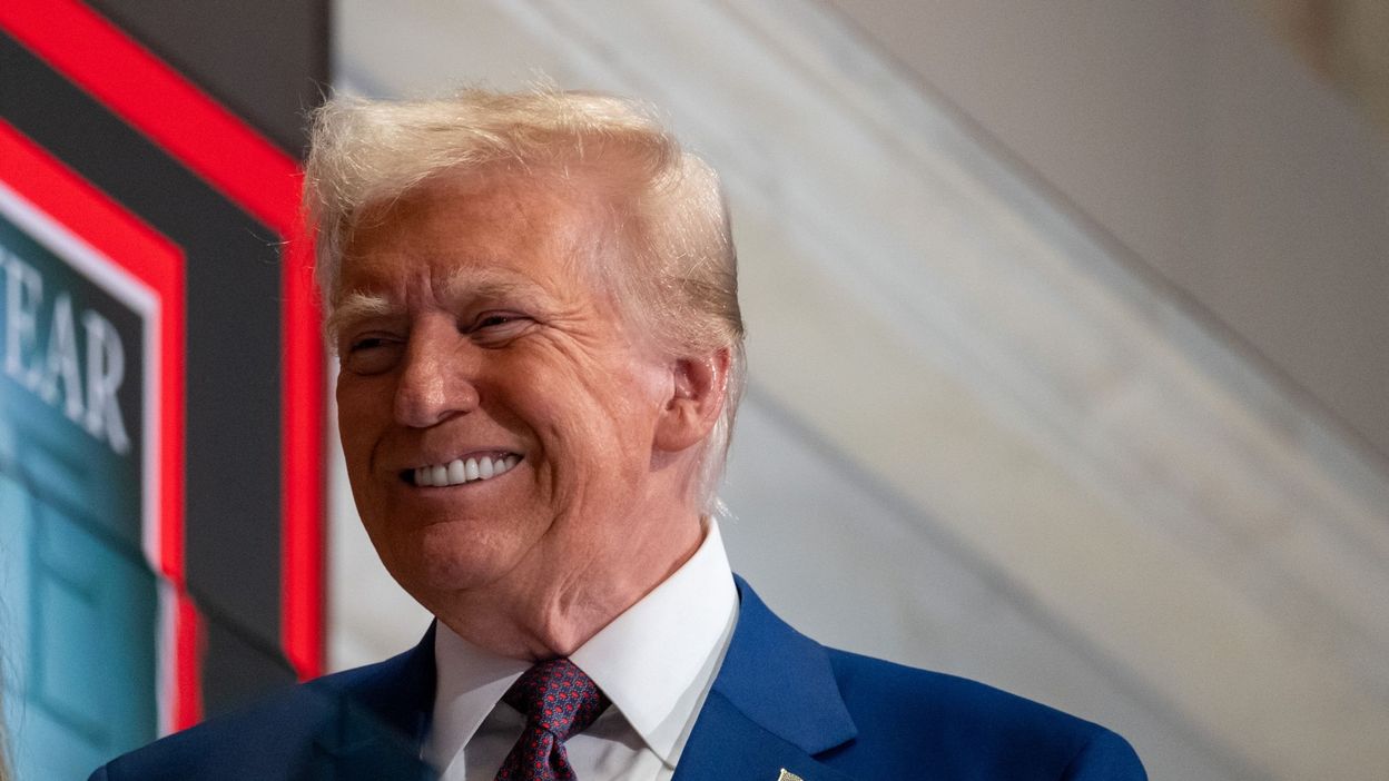 États-Unis : Donald Trump brandit la menace de taxes douanières si l'UE ...