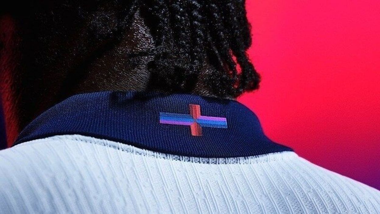 Les nouveaux maillots des Diables Rouges dévoilés : un hommage à Tintin ...