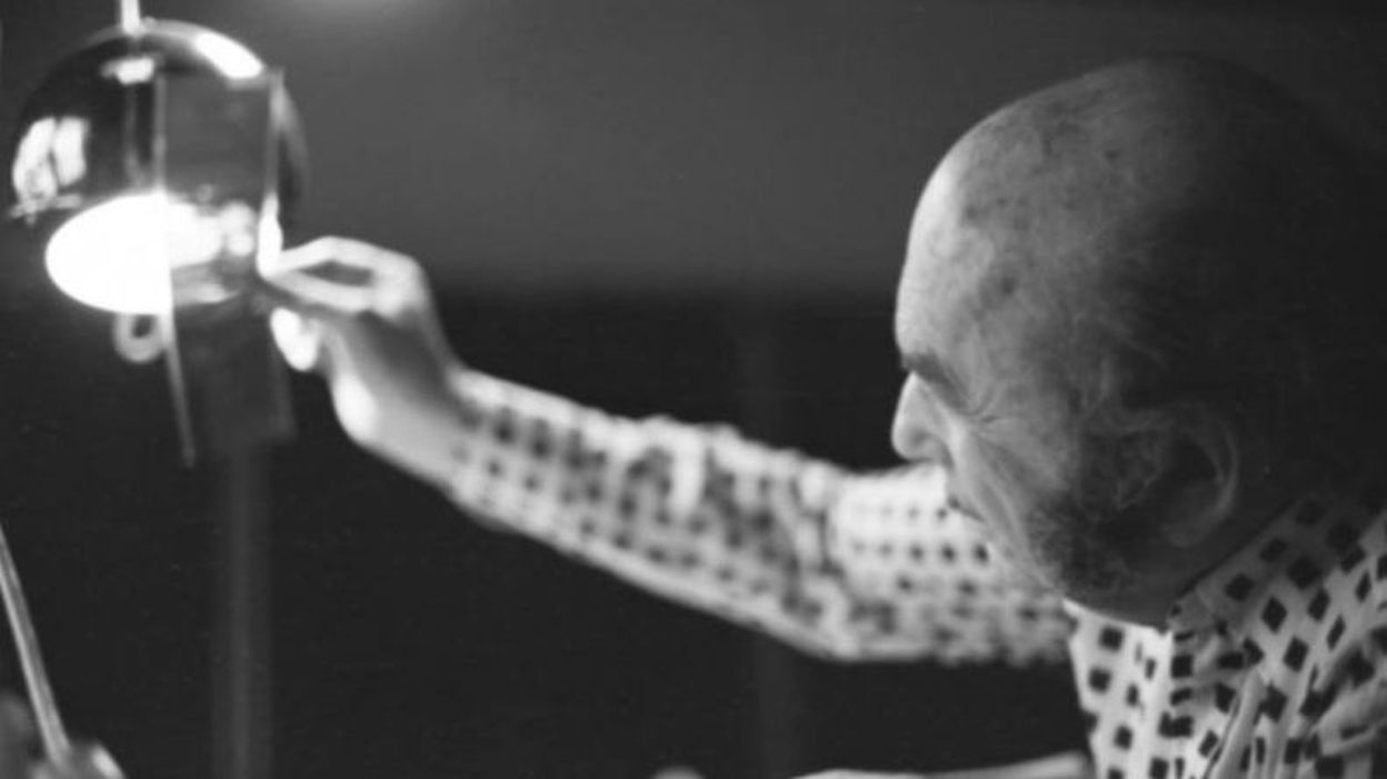 Le travail de Gilles Caron, photographe emblématique des années 60, s ...