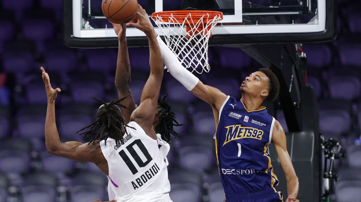 3 contres en 30 secondes, dunk victorieux : Wembanyama fait le show face à son ancien club de l ...