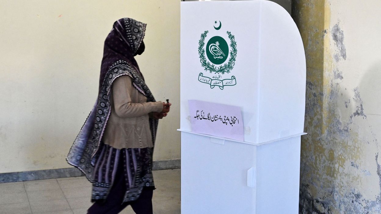 Pakistan : en attendant les élections, un nouveau Premier ministre a ...