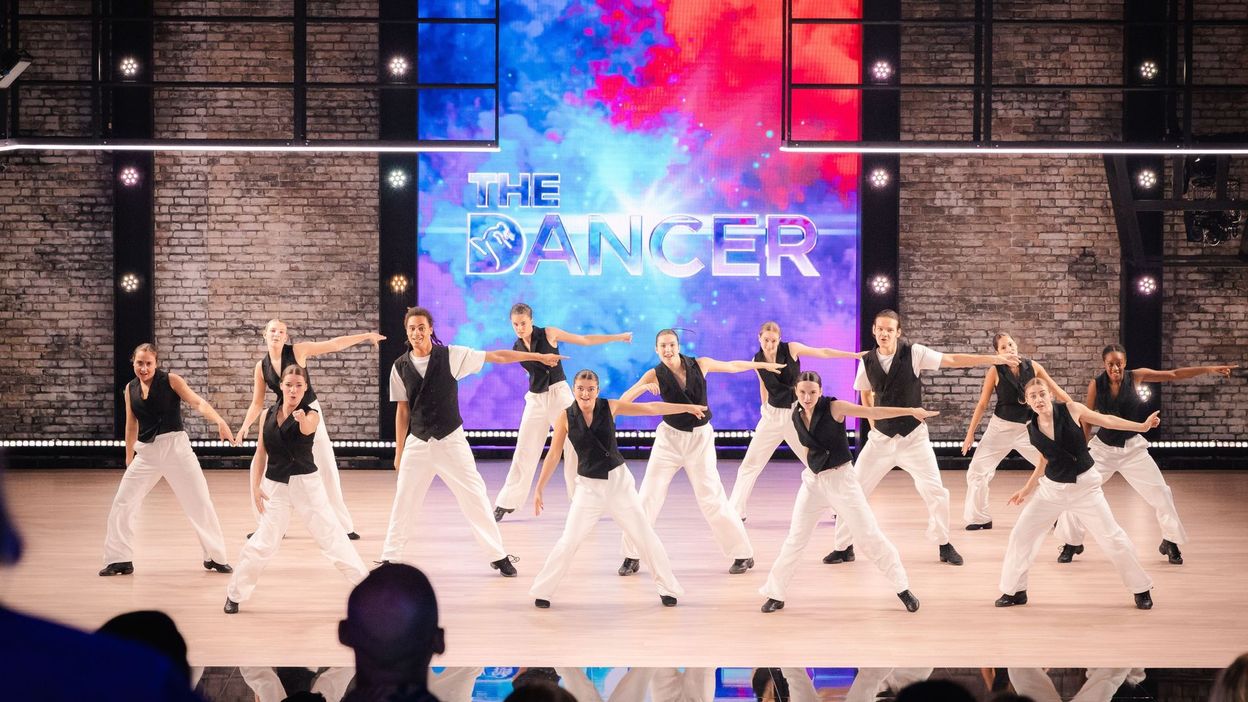 Sara De Paduwa danse pour la première fois de sa carrière et épate le studio de the Dancer ...