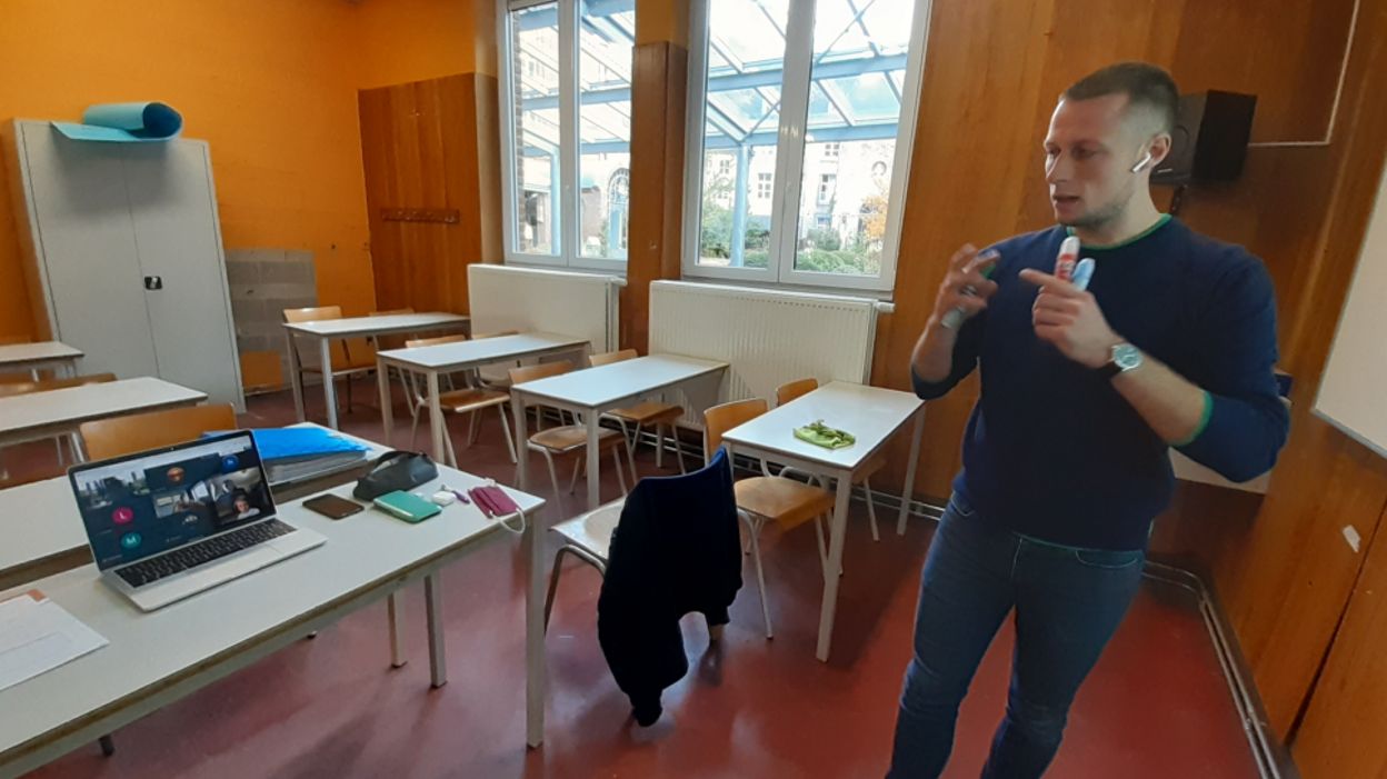La plateforme d’enseignement à distance Smartschool a 'planté' dans ...