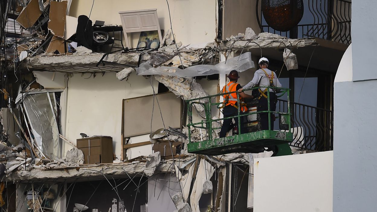 Le bilan passe à 46 morts et 94 disparus dans l'effondrement d'un immeuble à Surfside - RTBF Actus