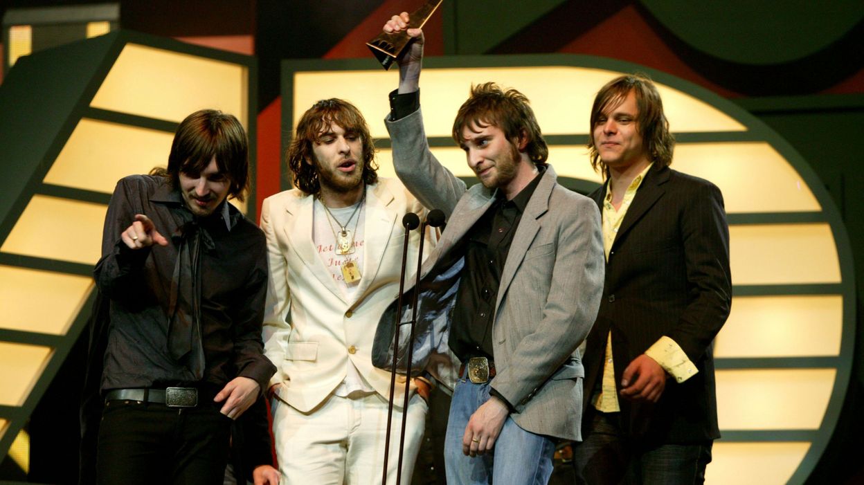 Les Foo Fighters et Billy Idol reprennent 'Pretty Vacant' des Sex ...