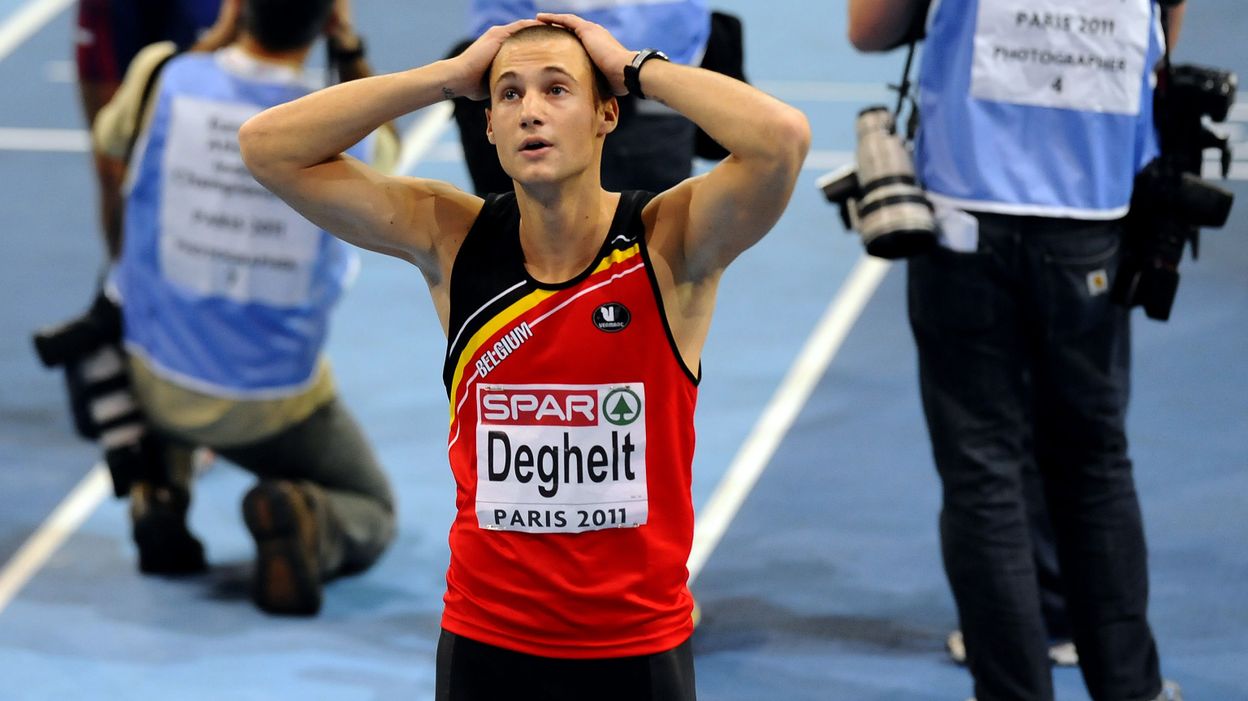 Deghelt en bronze à Paris - RTBF Actus