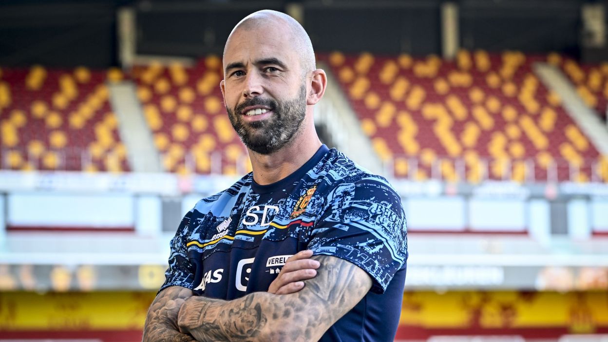 Steven Defour face au Standard, pour ses débuts comme T1 malinois ...