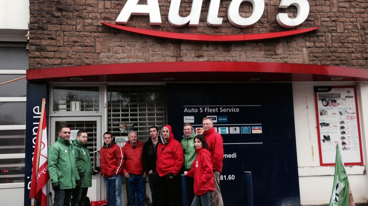 Les magasins Auto 5 d'Arlon et de Bruges n'ont pas ouvert leurs portes ...