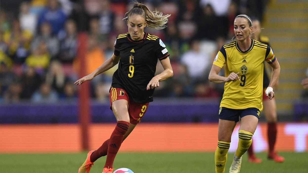 Tessa Wullaert, capitaine des Red Flames, inscrit un magnifique corner ...