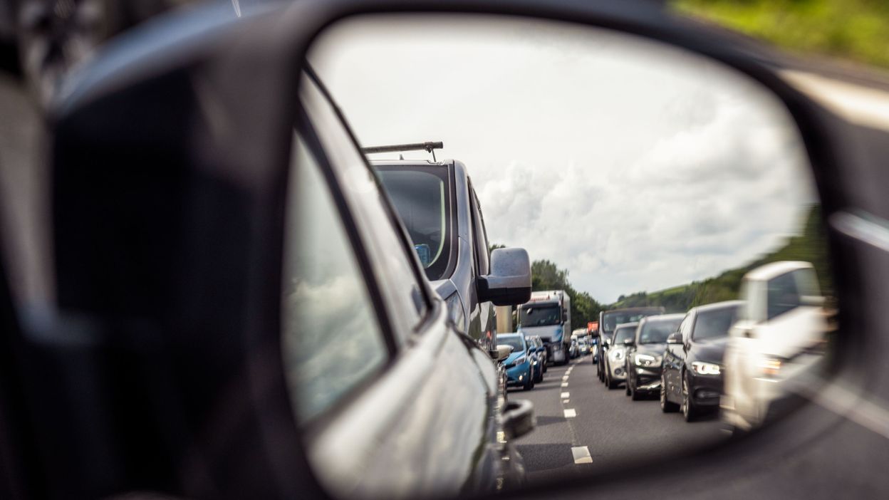 Le chantier de l’E411 prolongé jusqu’au printemps 2025 - RTBF Actus