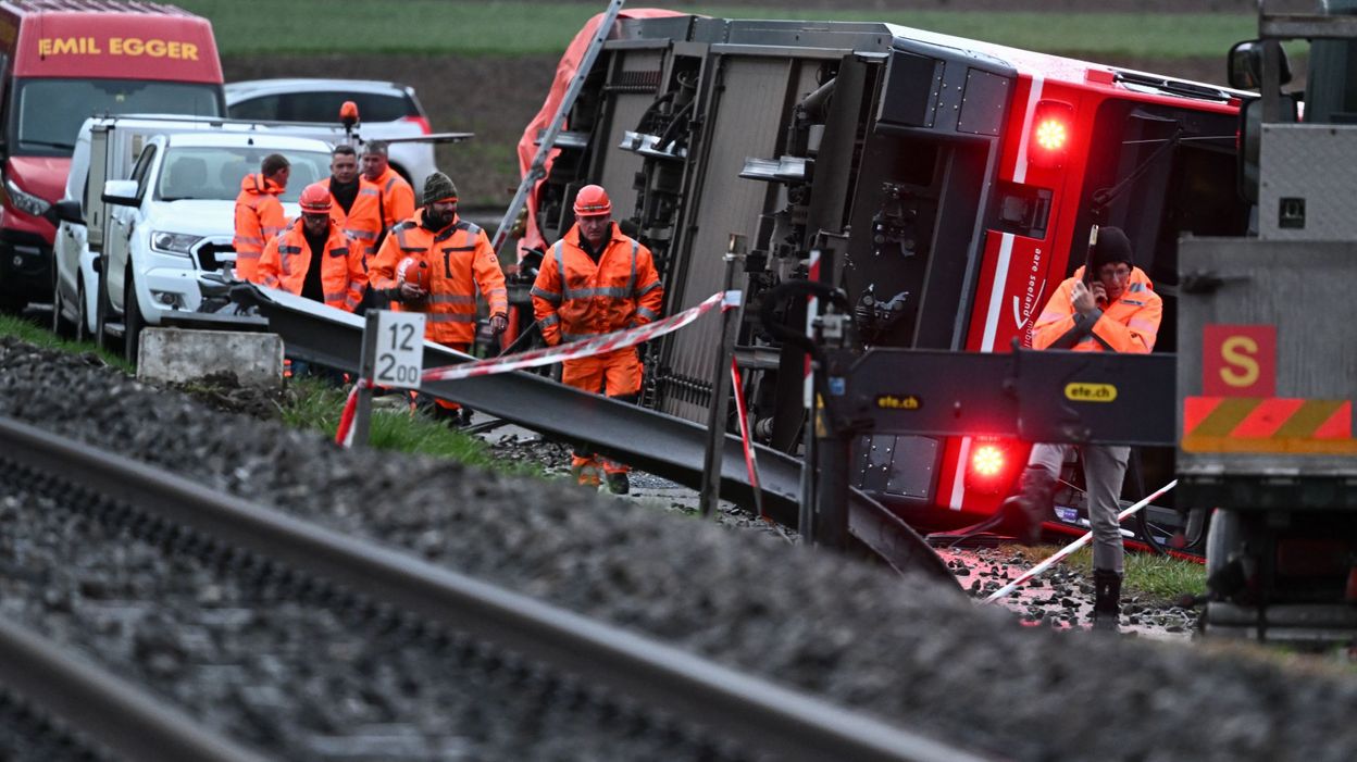 Suisse : deux déraillements de train quasi simultanés font quinze ...